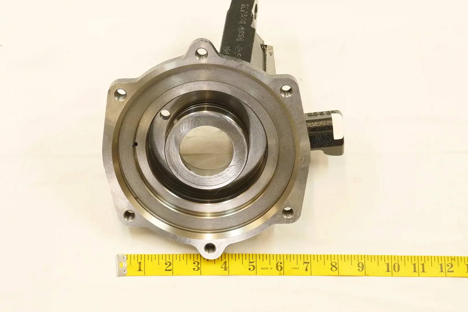 Kubota #K7591-18512 CASE,KNUCKLE RH