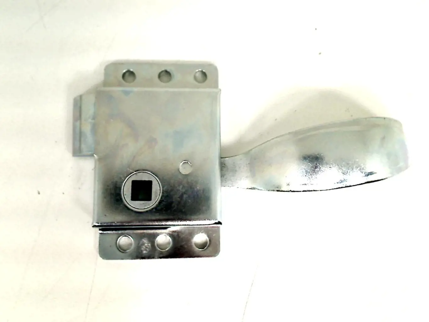 New Holland #86548779 LATCH