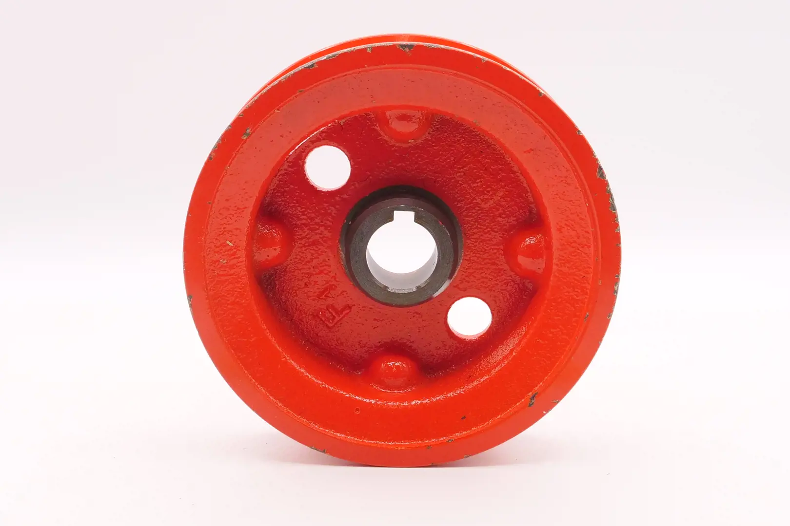 Kubota #76539-33570 R H Side Pulley