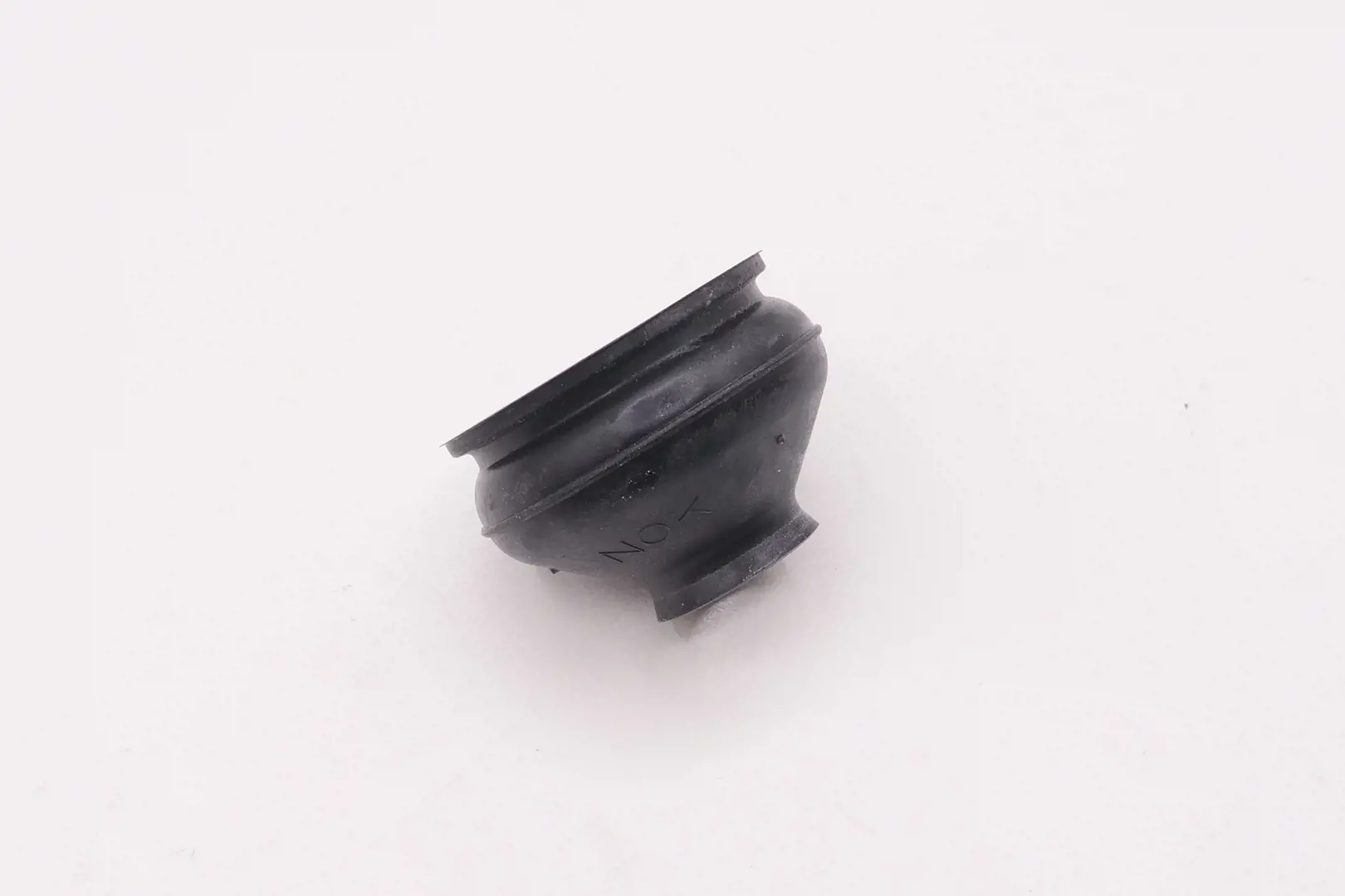 Kubota #67121-56560 DUST COVER
