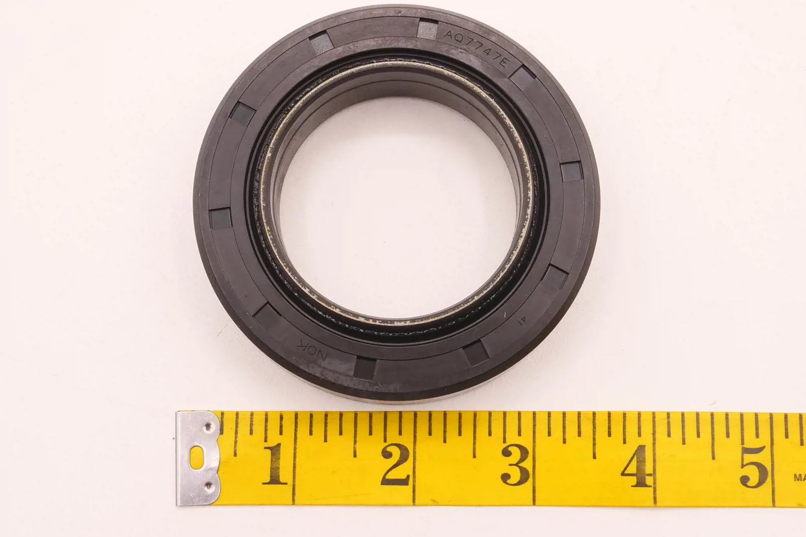 Kubota #37150-27560 SEAL, OIL