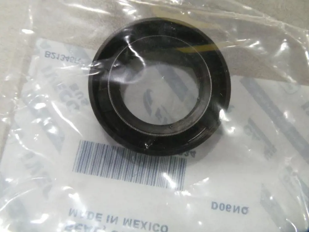 New Holland #86589834 SEAL, RUBBER
