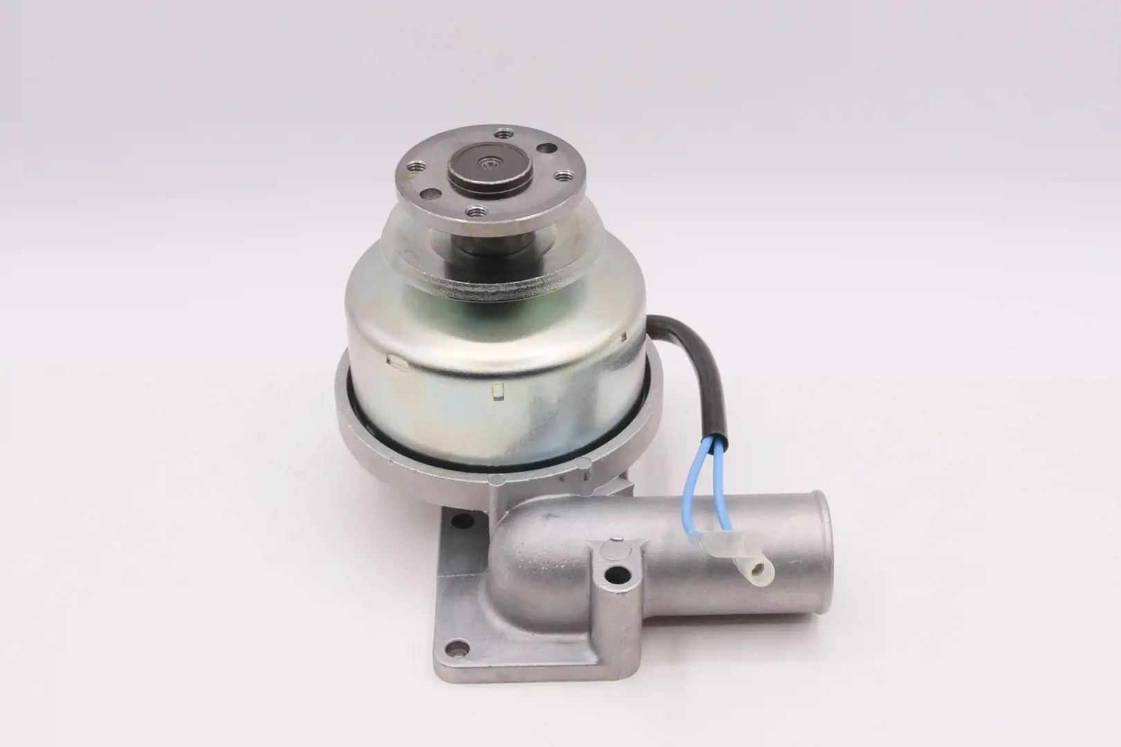 Kubota #15372-64010 Dynamo/Alternator