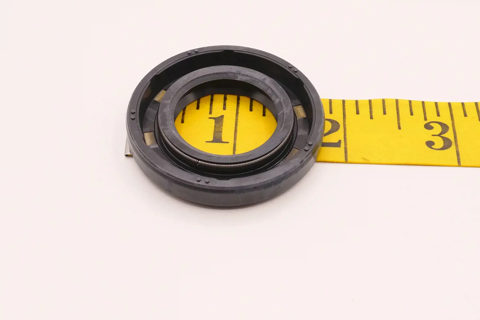 Kubota #09500-25457 SEAL, OIL