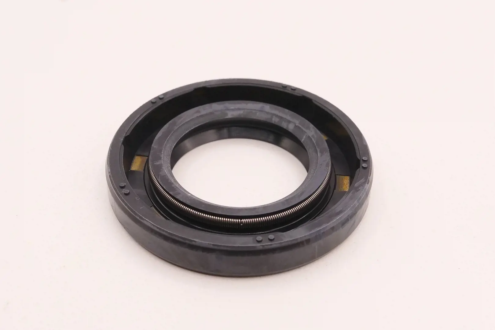 Kubota #09500-25457 SEAL, OIL