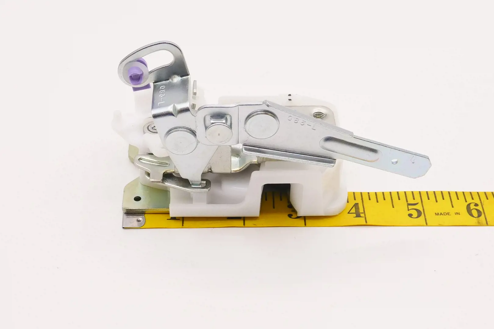 Kubota #T0270-85020 ASSY LOCK, DOOR