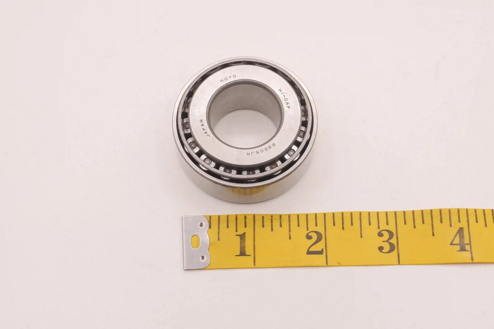 Kubota #31353-43240 BRG TAPER ROLL25