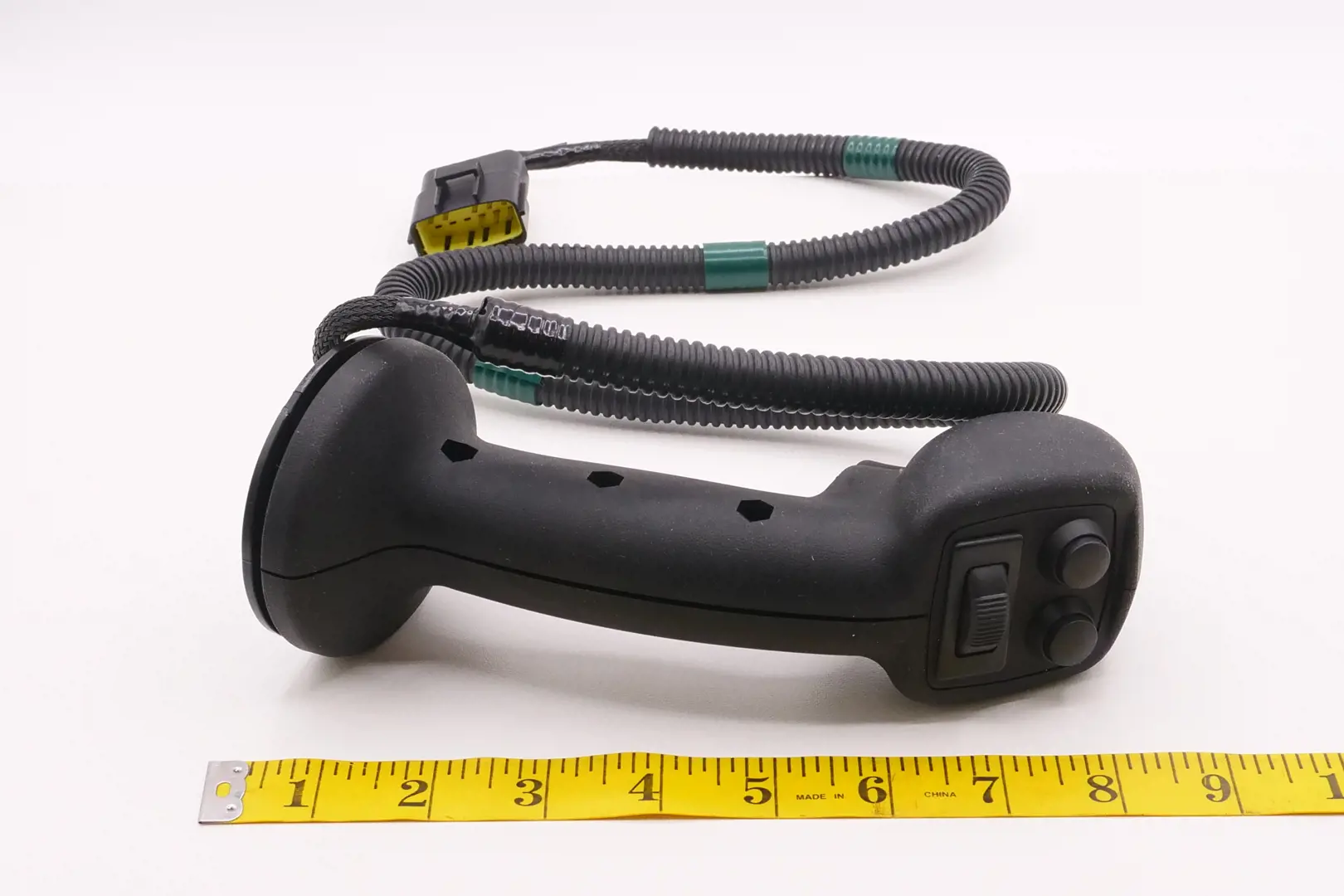 Kubota #V1311-36373 GRIP, RH