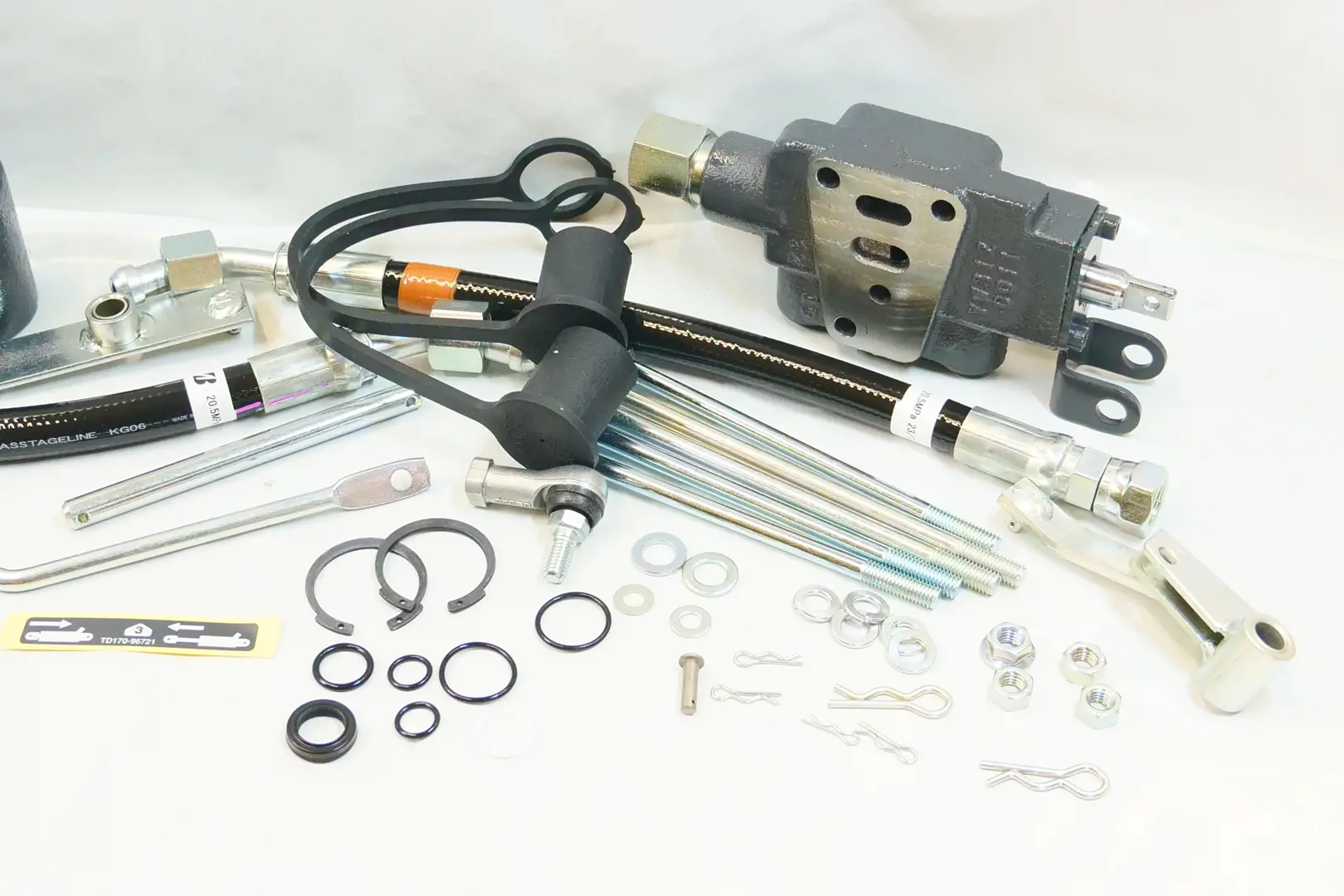 Kubota #L8394V 3rd Position Rear Remote - Grand L60 Series