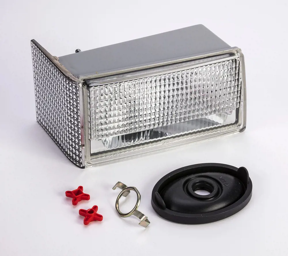 Case IH #1964881C2 LIGHT RH