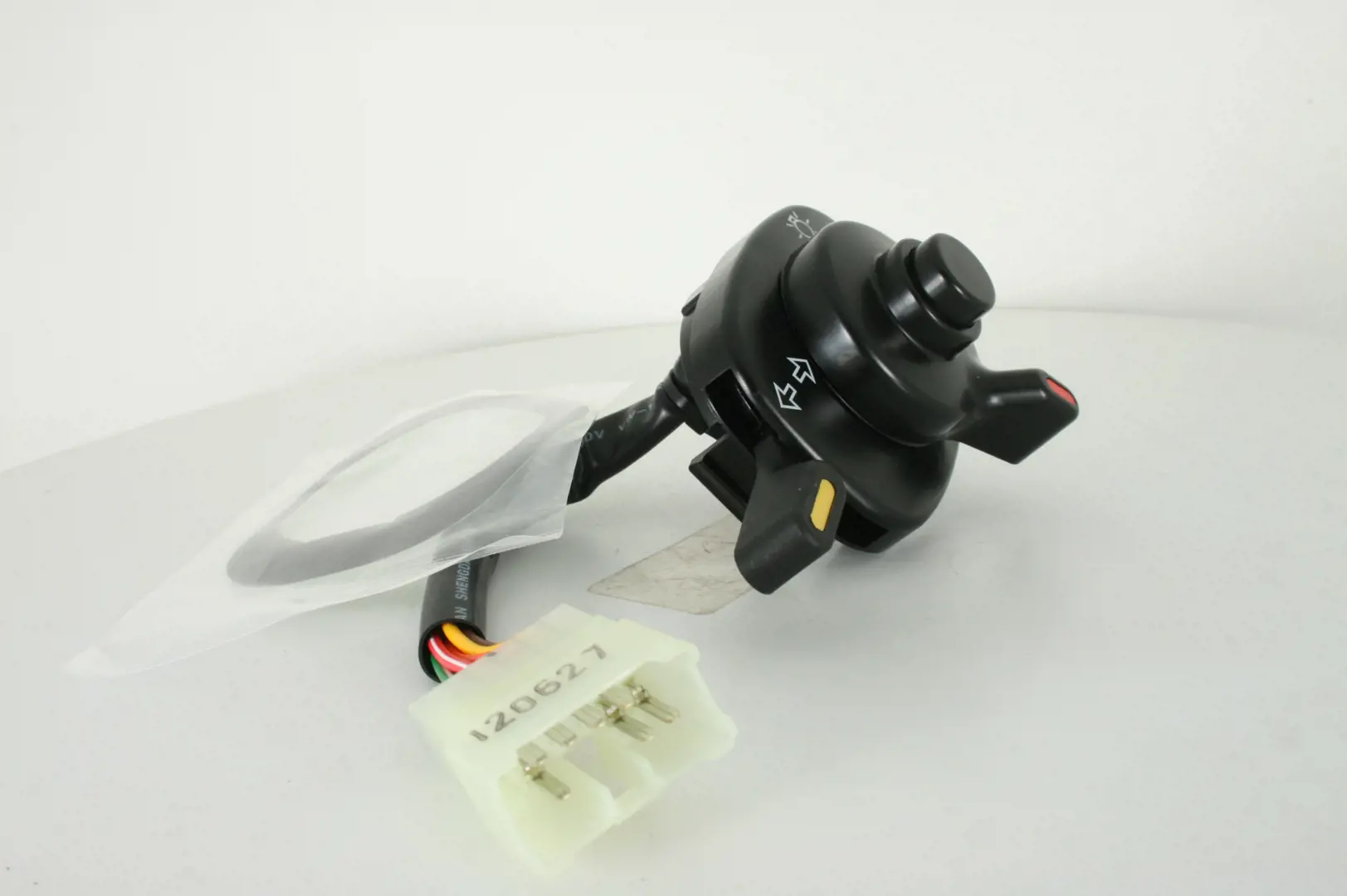 Kubota #H3C00-75000 COMBINATION SWITCH