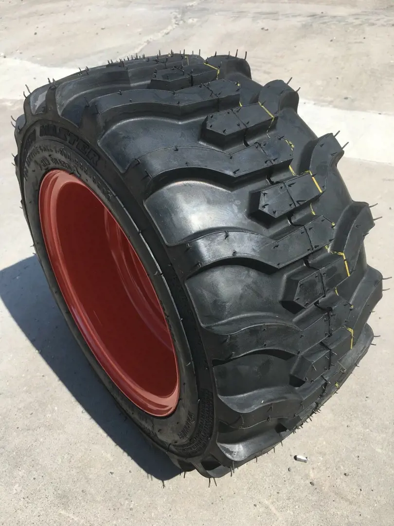Kubota #ABXR8678 18X8.50-10 R4 Tire & Rim Assembly