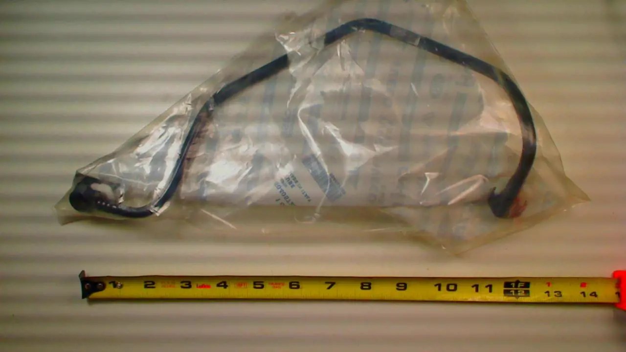 New Holland #504057288 TUBE