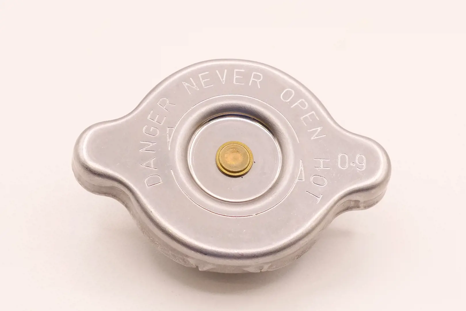 Kubota #3C001-17110 Radiator Cap