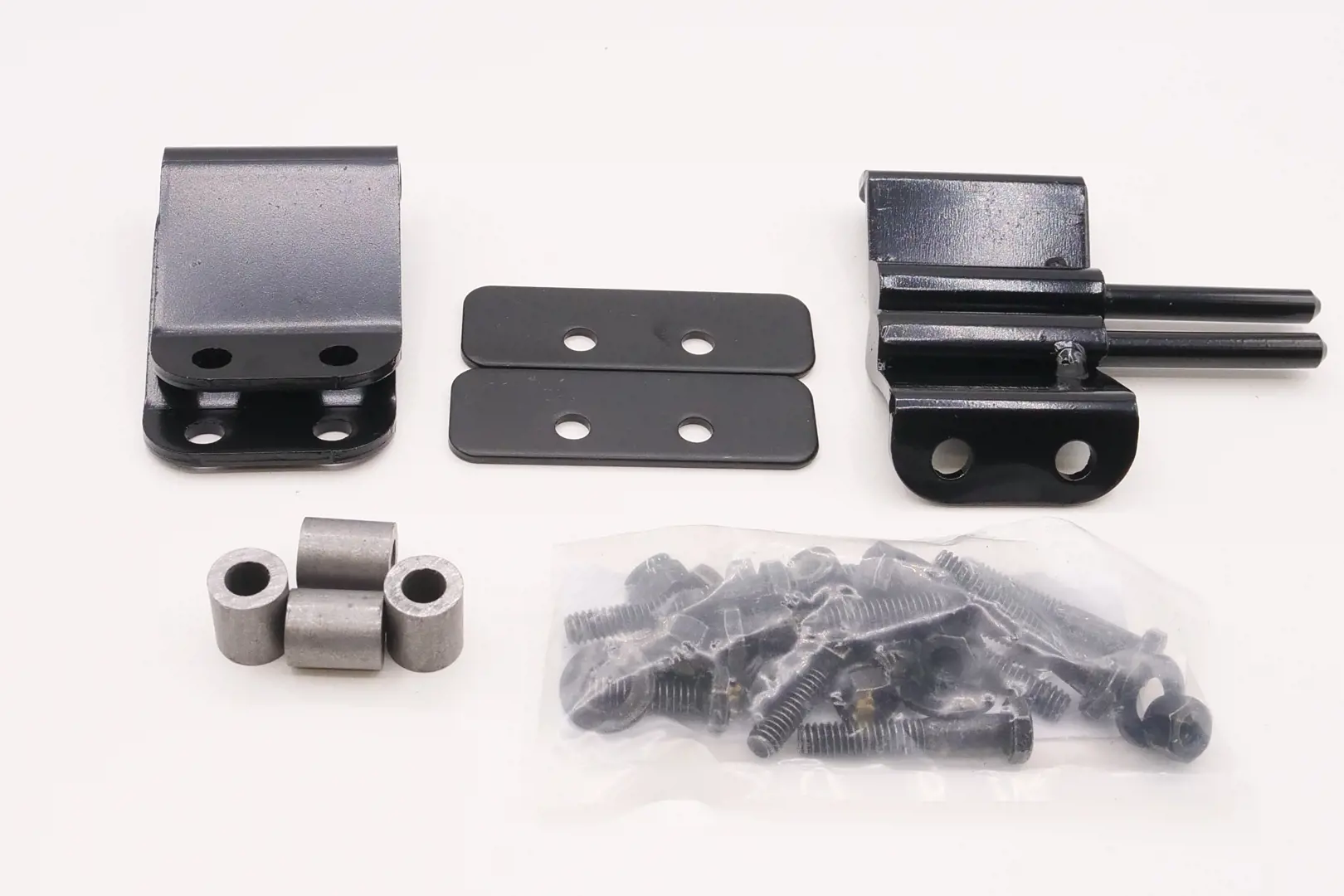Kubota #77700-00469 KIT HINGE, DOOR