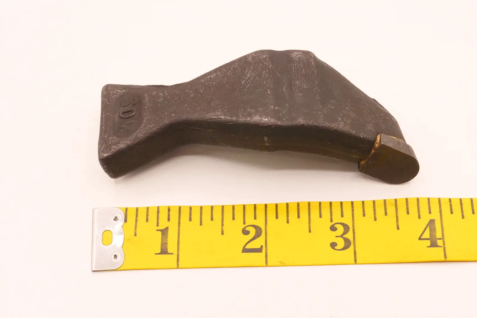 Kubota #LP-820-493C TOOTH,CUT RH CAR