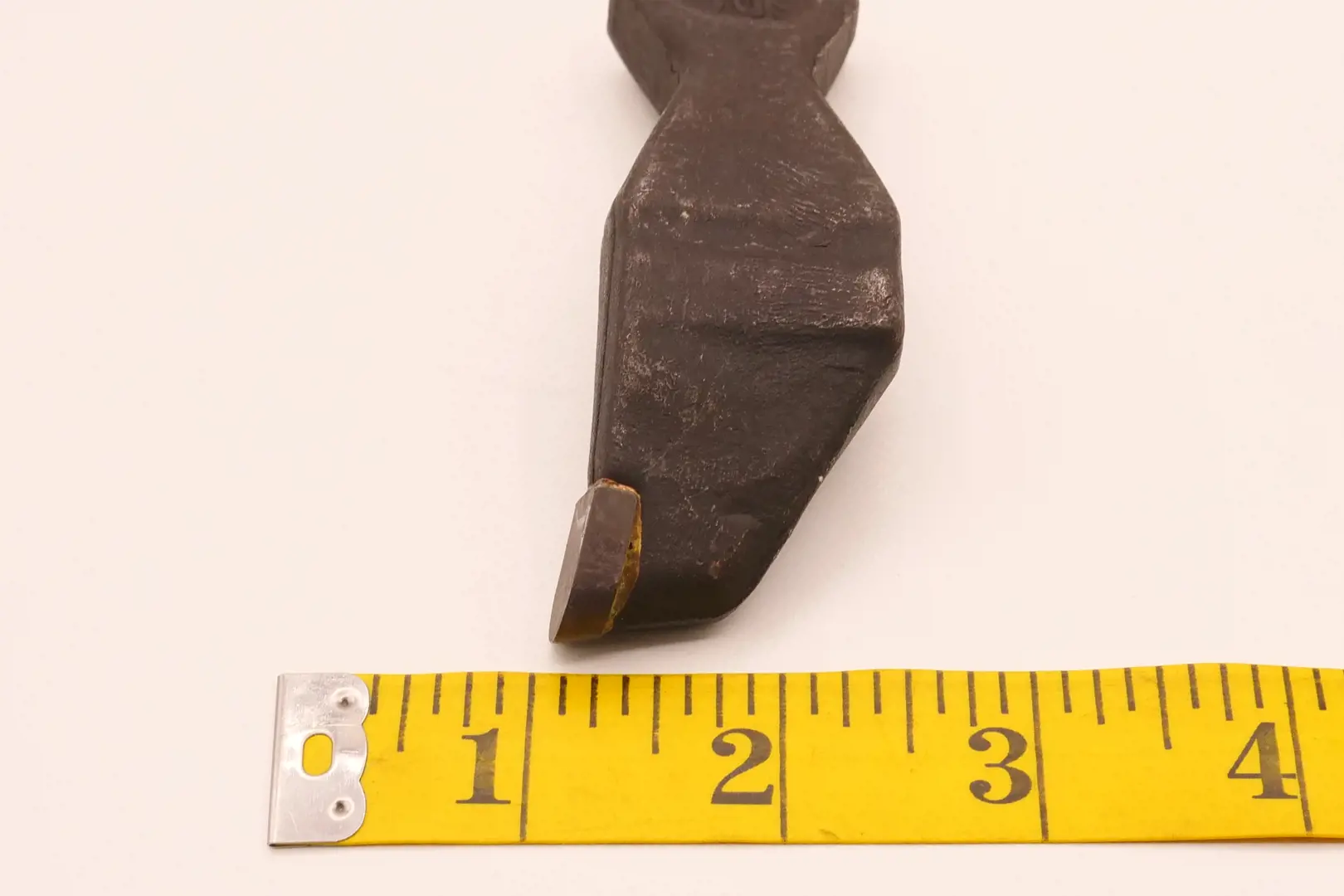 Kubota #LP-820-493C TOOTH,CUT RH CAR