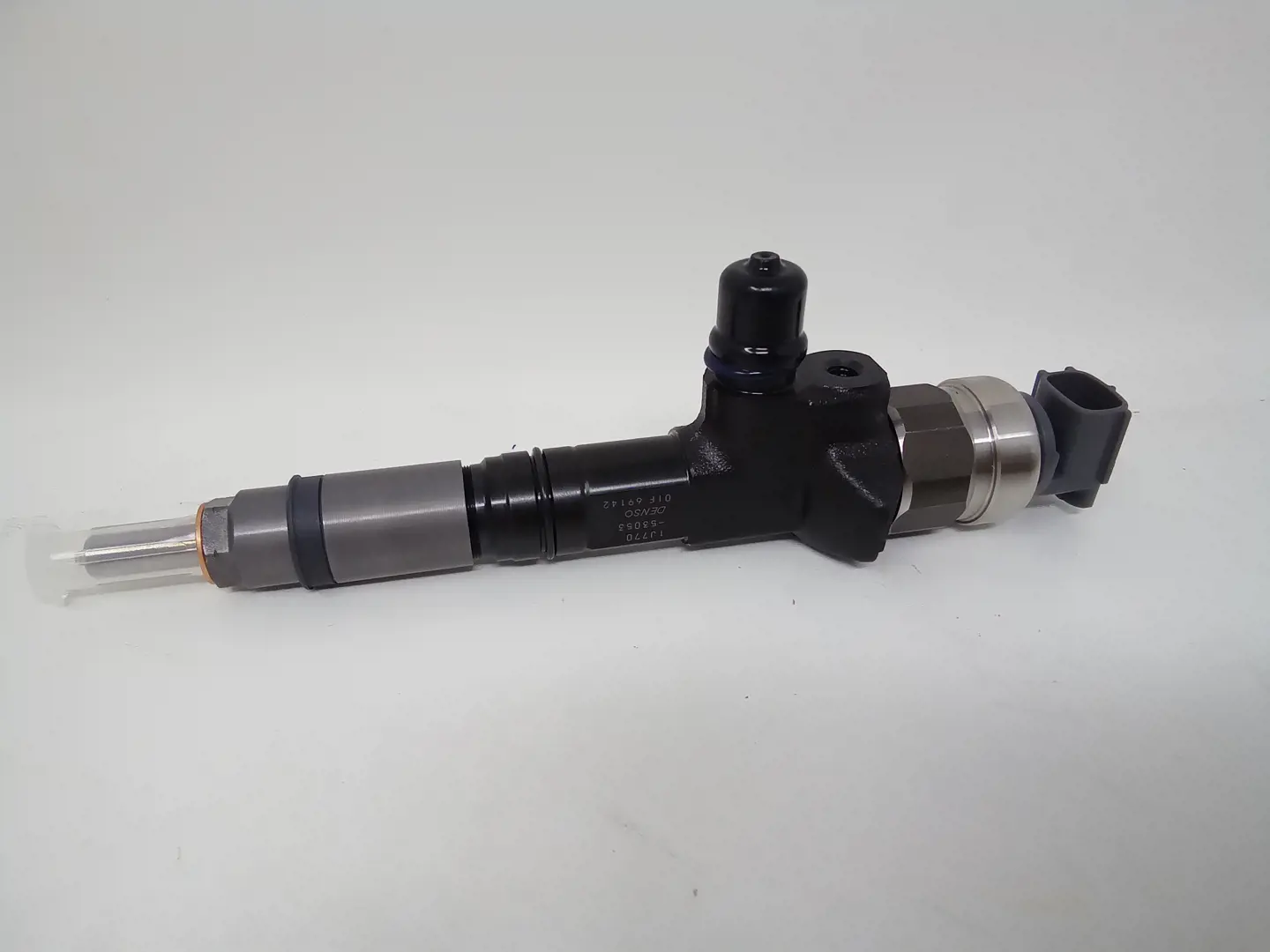 Kubota #1J770-53074 INJECTOR KIT