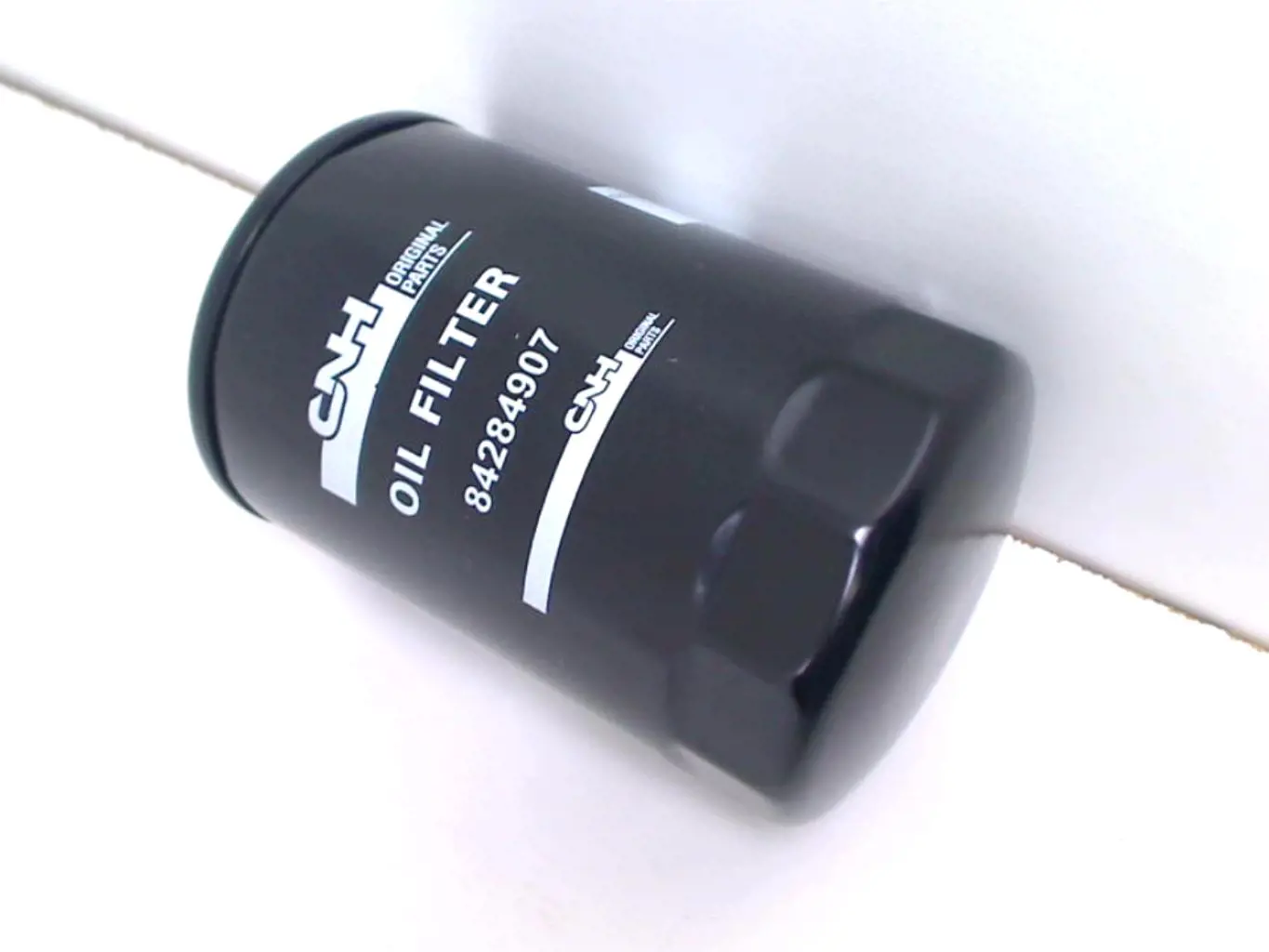 New Holland #84284907 FILTER, ENGINE O