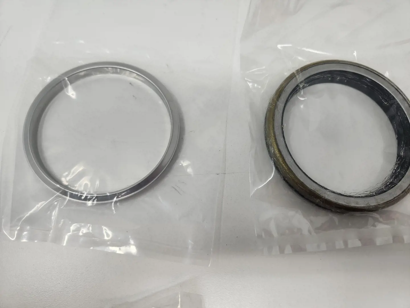 Kubota #32330-99600 ASSY, SEAL OIL