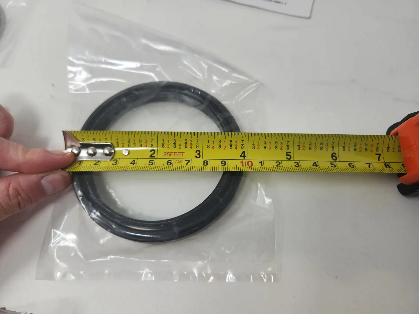 Kubota #32330-99600 ASSY, SEAL OIL