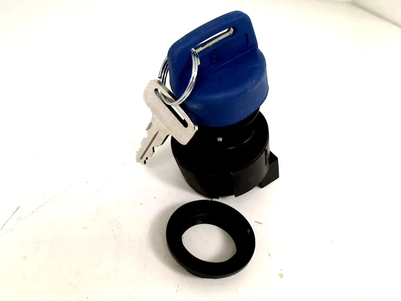 New Holland #86405634 SWITCH ASSEMBLY