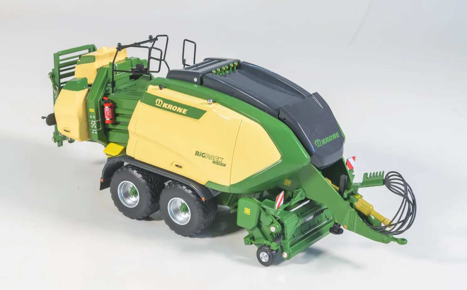 Krone #209023650 1:32 Krone BigPack 1290HDP Square Baler
