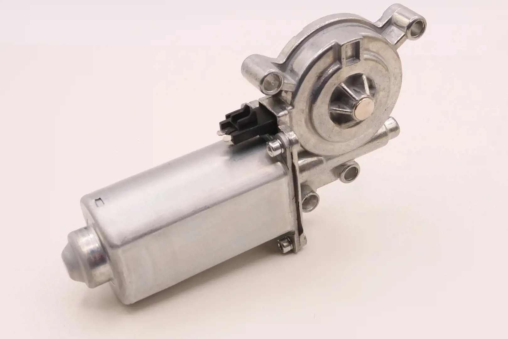 Kubota #70060-04080 ACTUATOR MOTOR