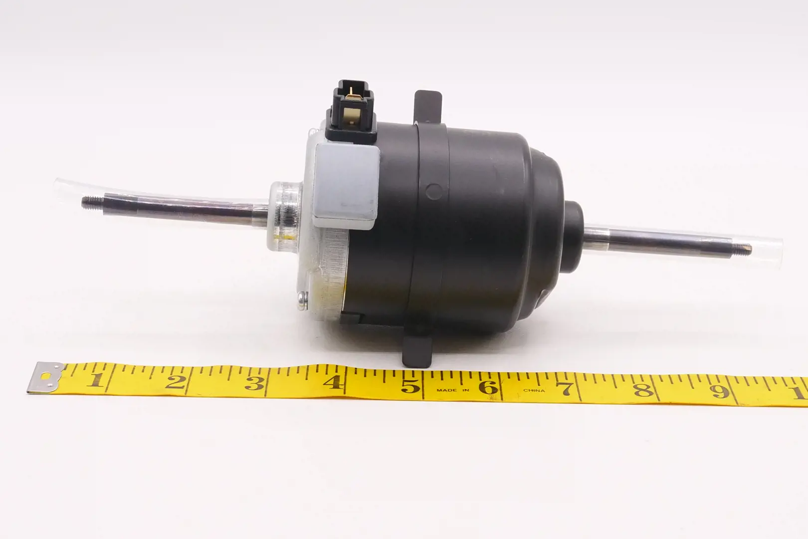 Kubota #V0521-39630 ASSY MOTOR,BLOWE