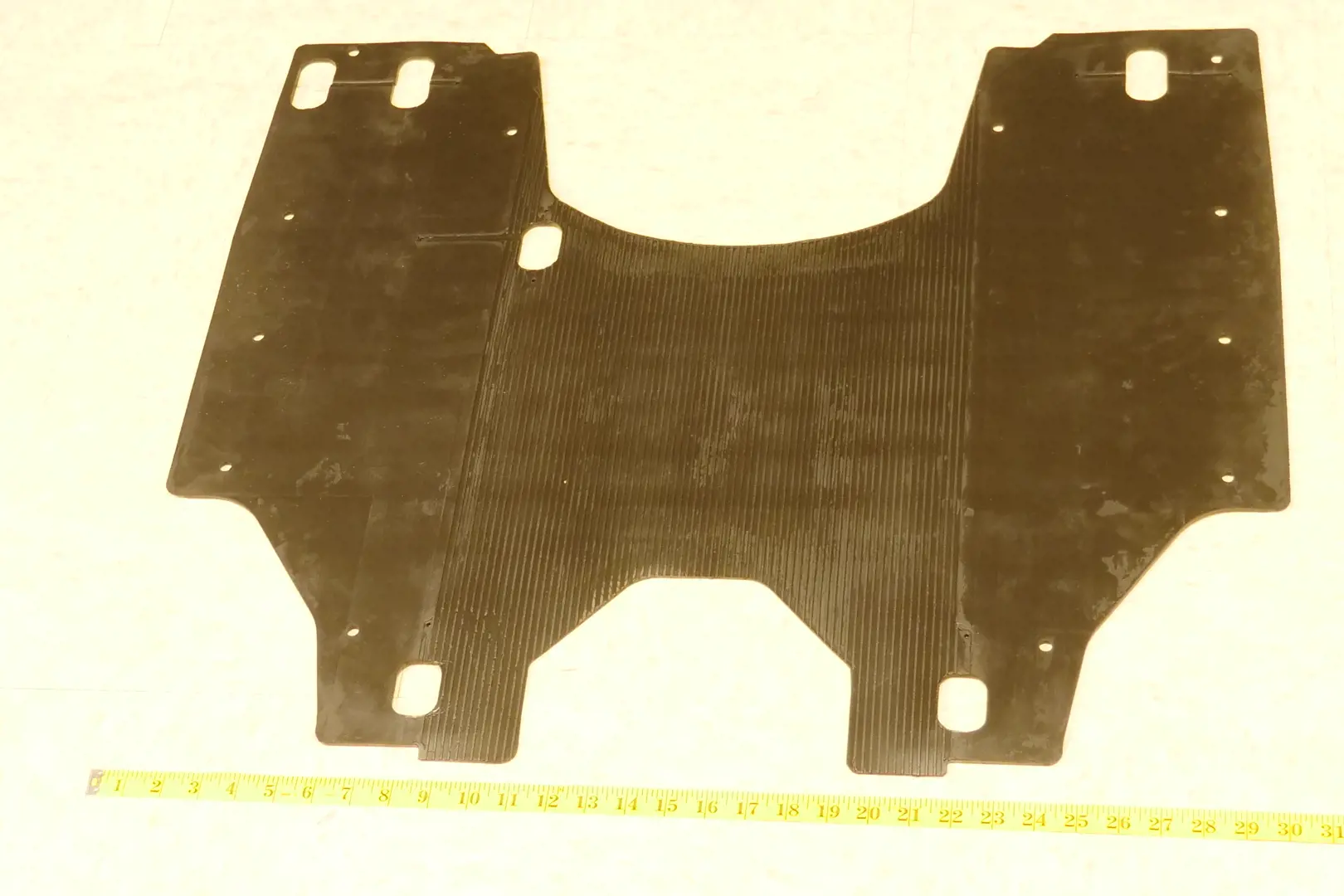 Kubota #6C040-51364 MAT, STEP