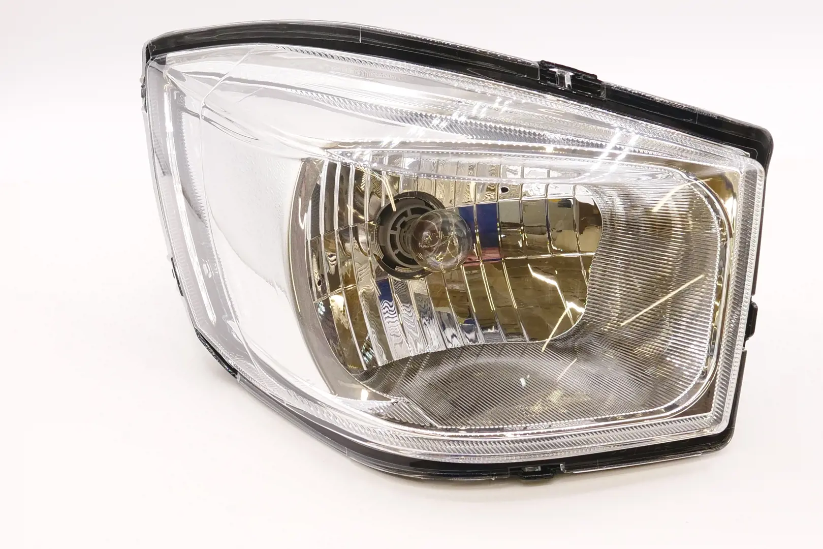 Kubota #6C430-54140 ASSY LAMP,HEAD R