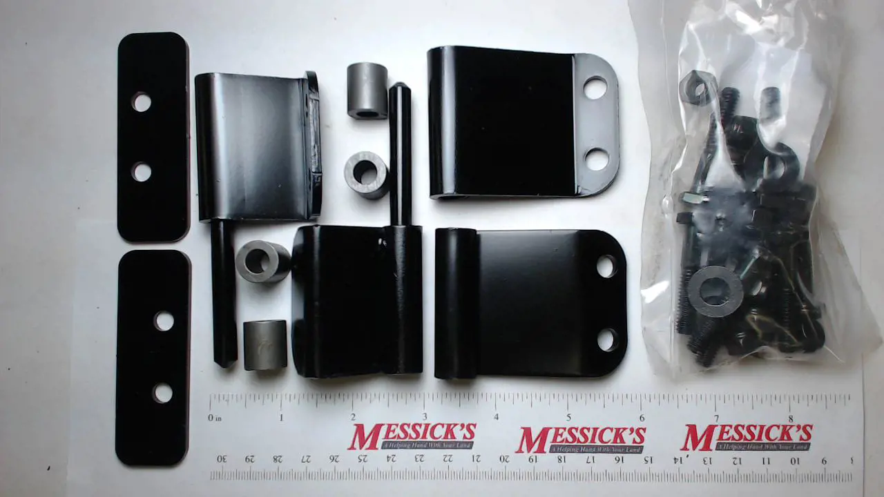 Kubota #77700-00469 KIT HINGE, DOOR