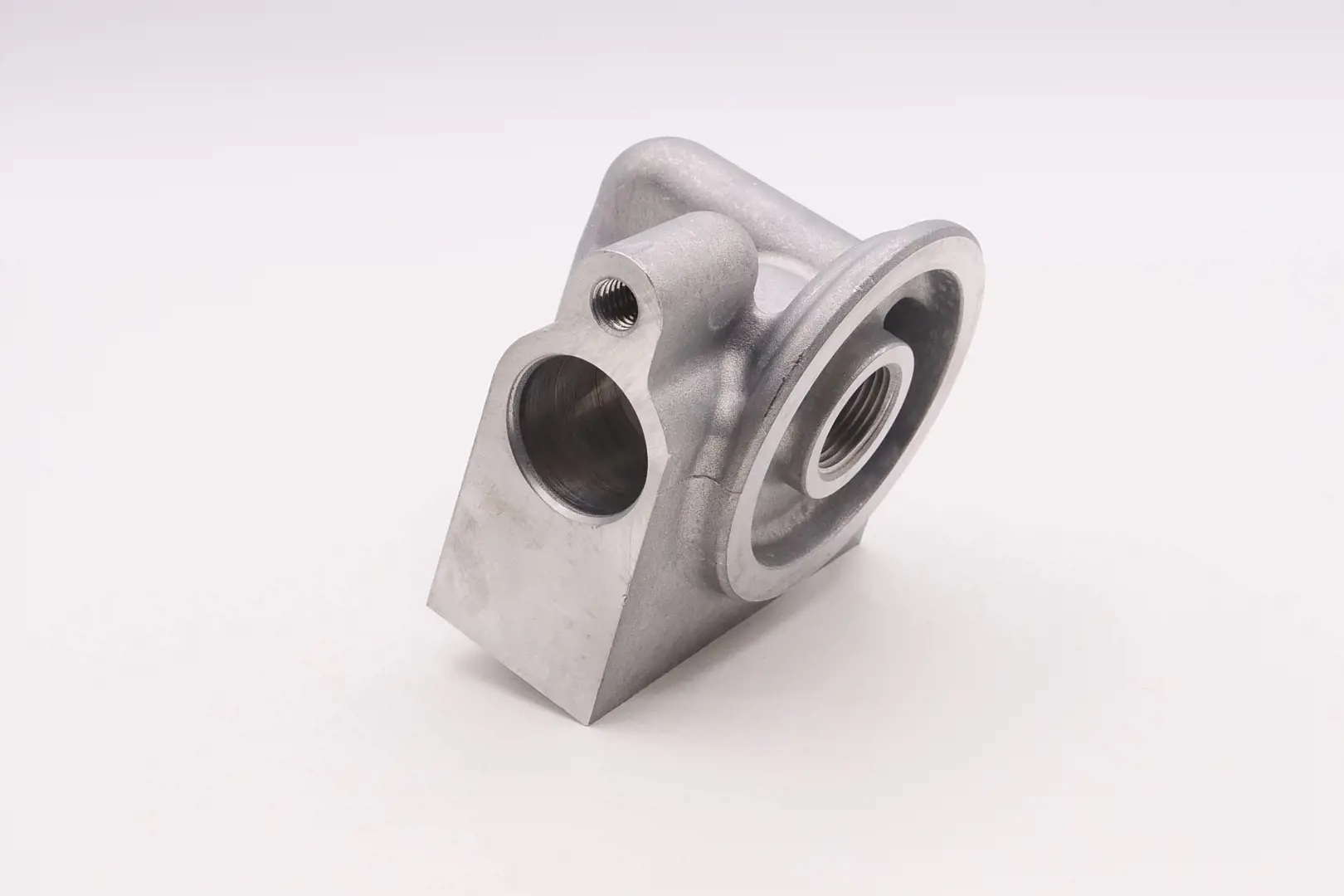 Kubota #6C200-12630 BRACKET, FILTER