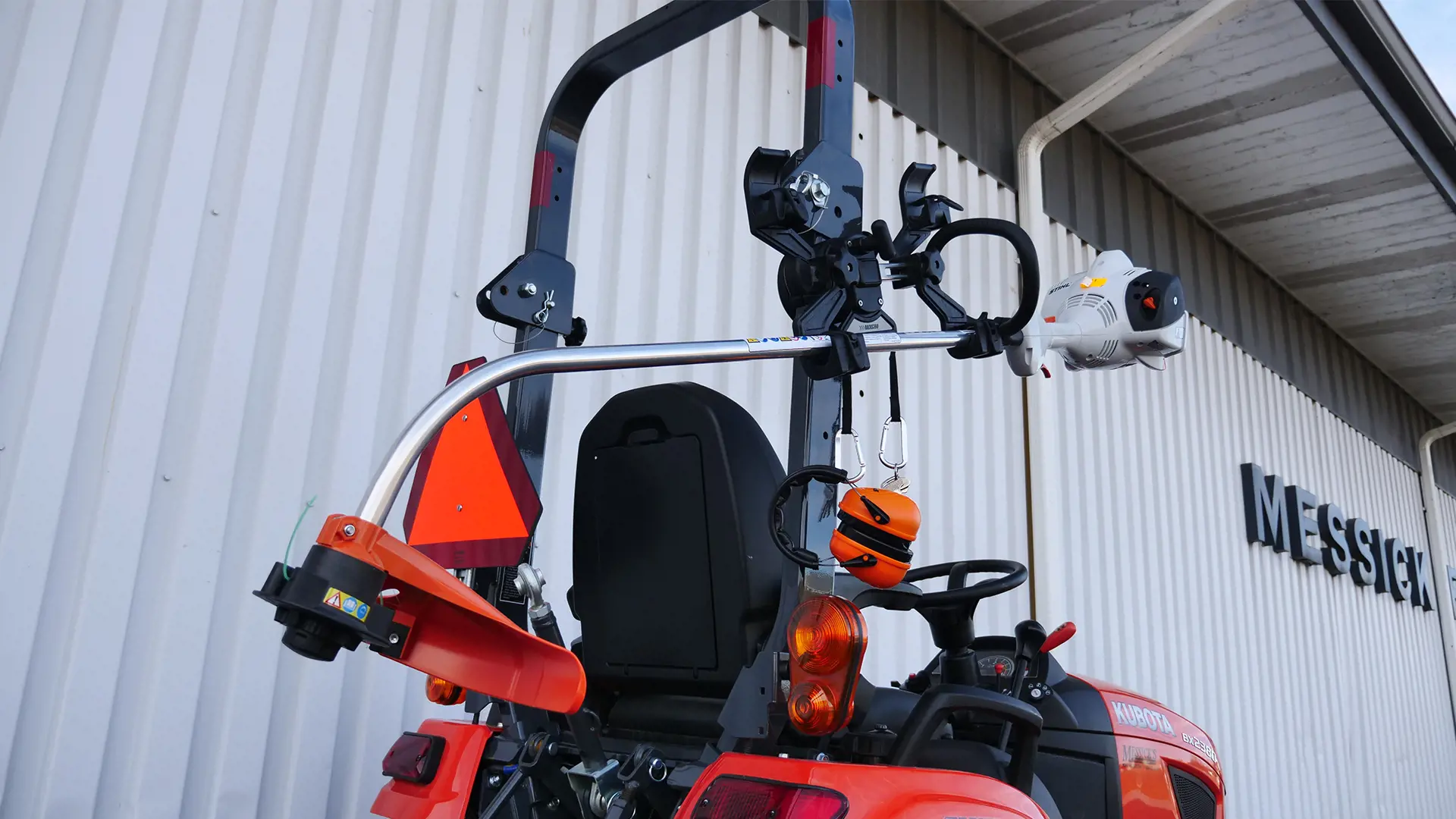 General #RACKS360 RACKS360 - Roll Bar Tool Carrying System