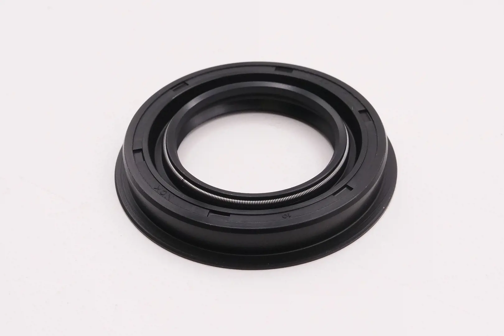 Kubota #67111-16940 SEAL, OIL