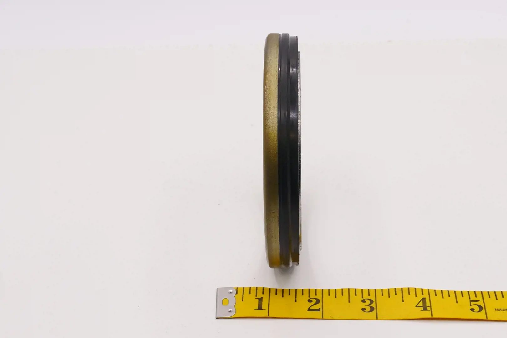 Kubota #TC230-13040 OIL SEAL