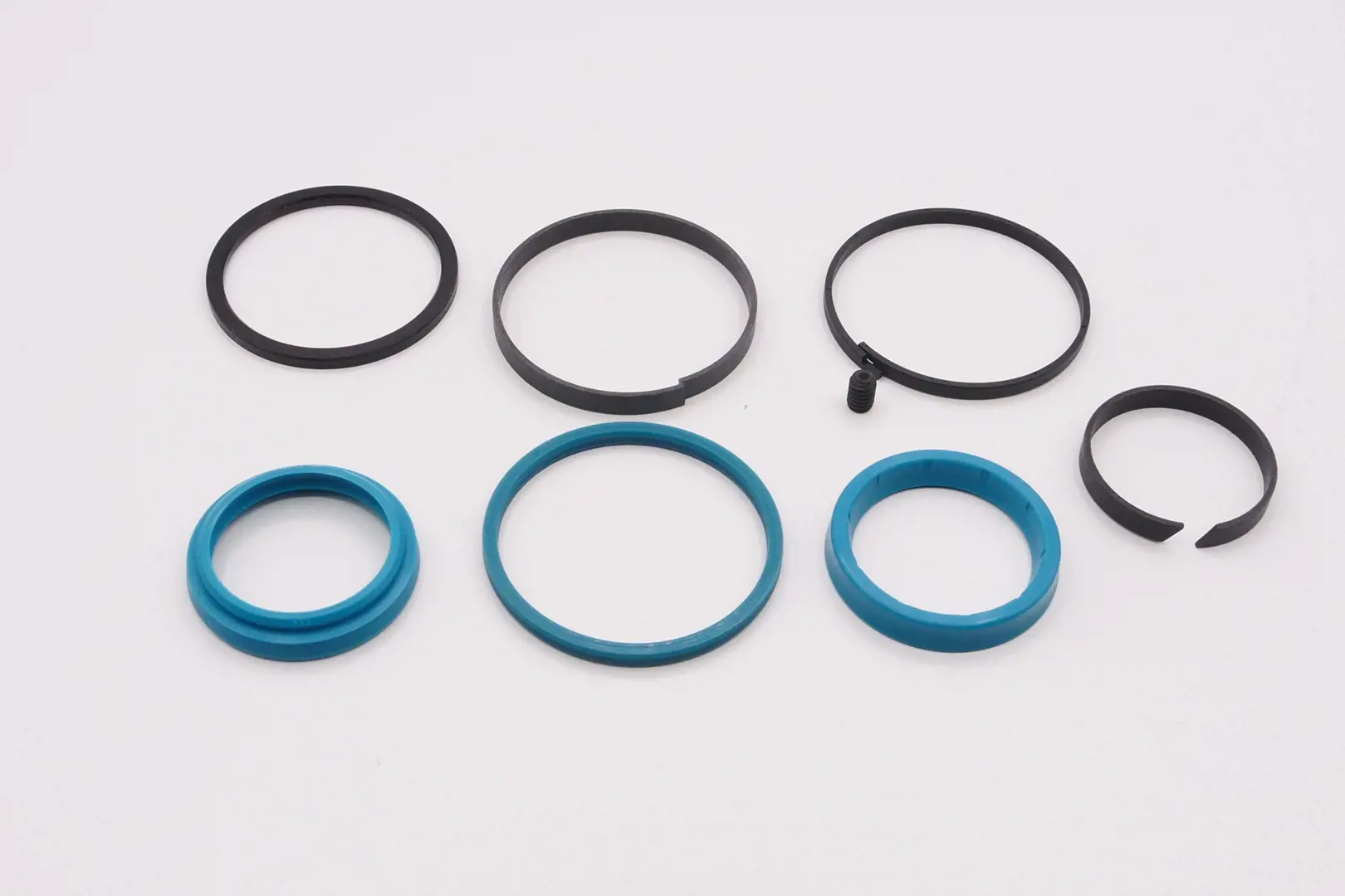 Kubota #LP-850-320C MON SEAL KIT 658