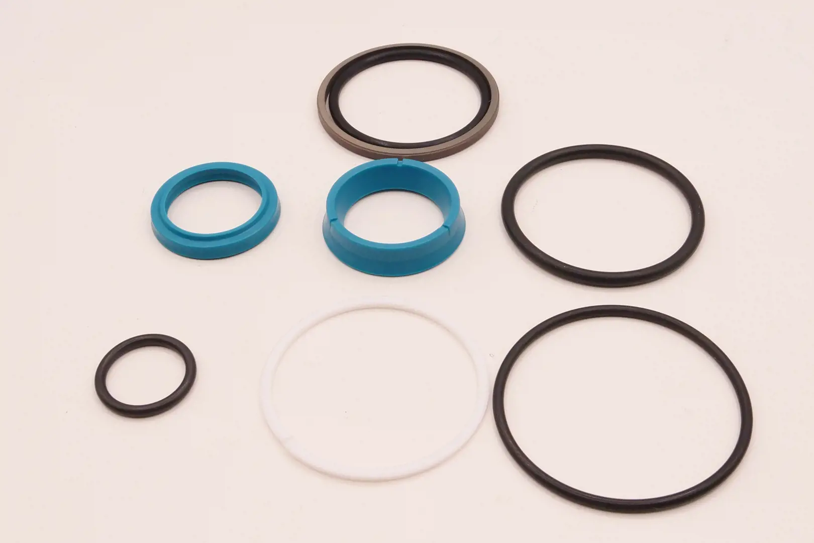 Kubota #75598-13302 SEAL KIT