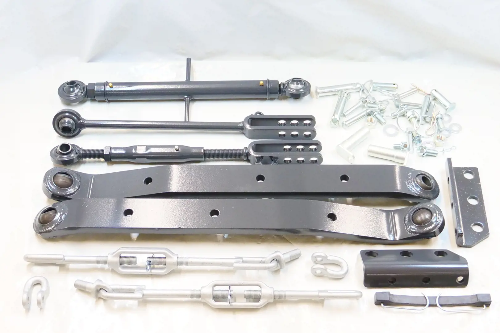 Kubota #L3961 3pt Linkage Kit for L39 / L45 / L47 TLB Tractors