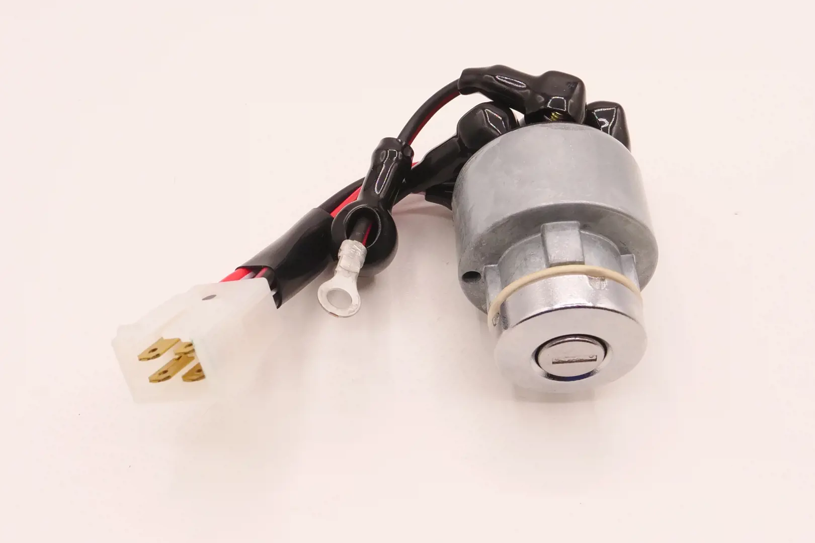 Kubota #38180-31820 MAIN SWITCH