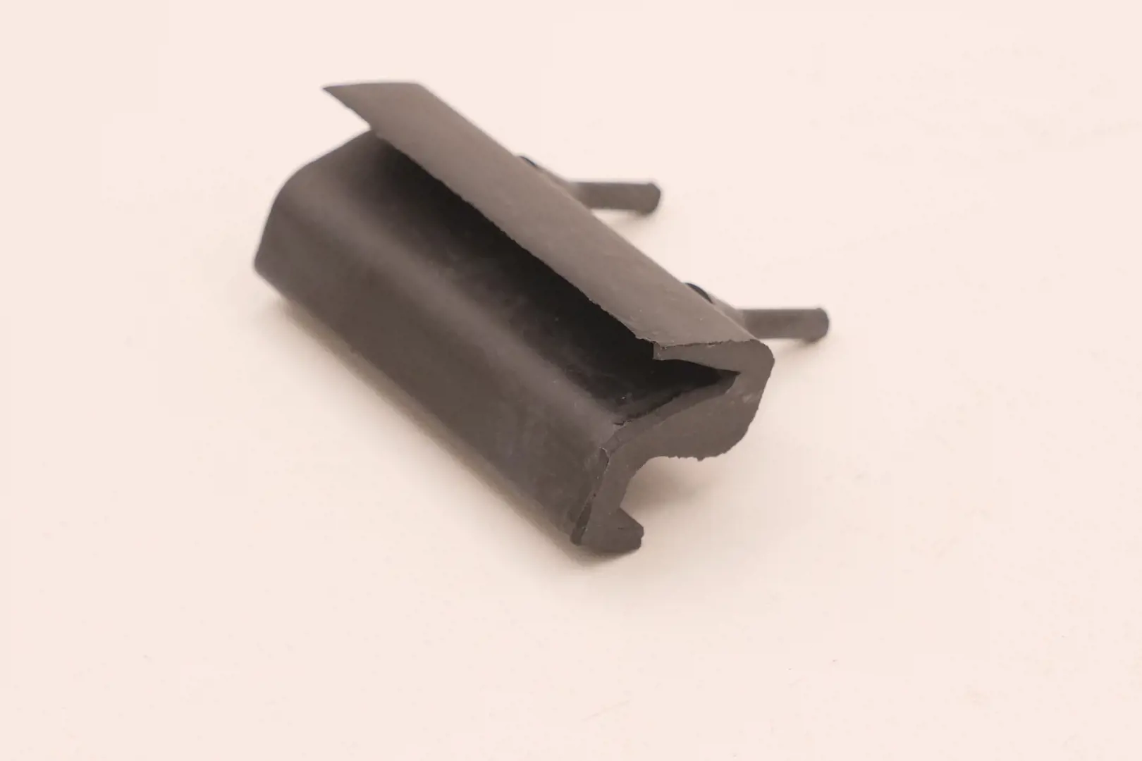 Kubota #TA040-18620 CUSHION